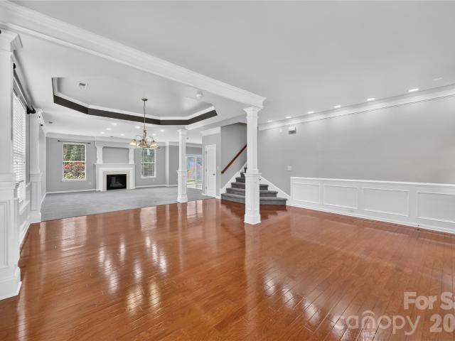 7041 Carnwarth Lane