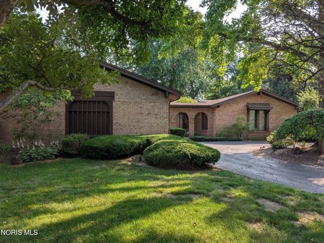 7041 Country Creek Rd, Maumee, OH 43537