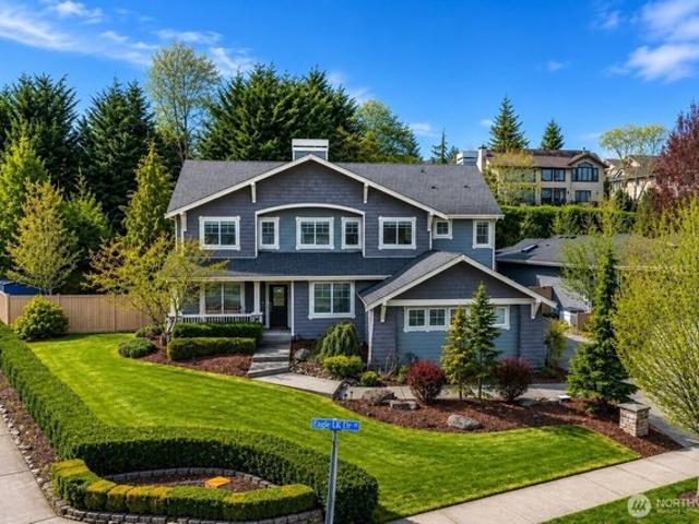 7041 Eagle Lake Dr SE, Snoqualmie, WA 98065