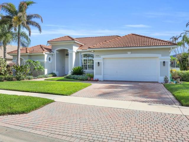 7041 SE Bay Hill Dr, Stuart, FL 34997