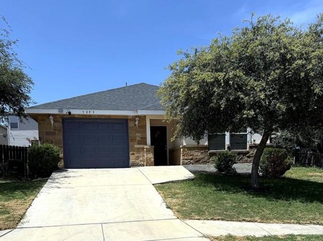 7043 Hallie Rdg, San Antonio, TX 78227
