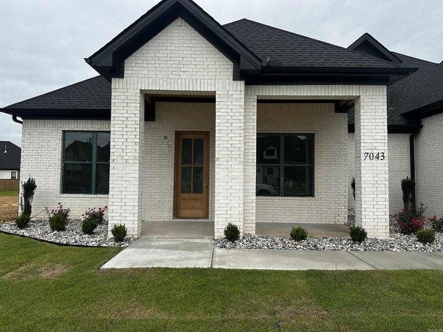 7043 Stardust Ln, Alexander, AR 72002