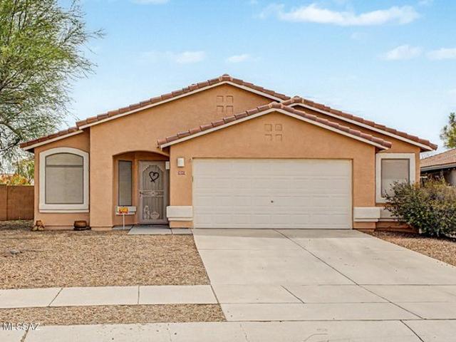 7043 W Harcuvar Dr, Tucson, AZ 85743
