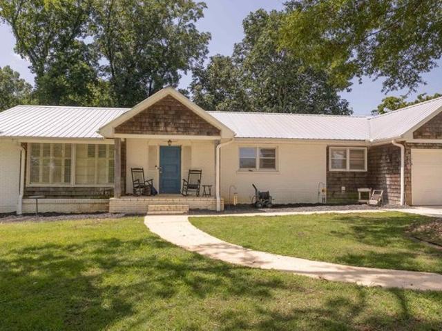 704 4th Ave SW, Red Bay, AL 35582
