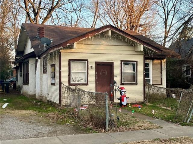 704 / 702 N 21st