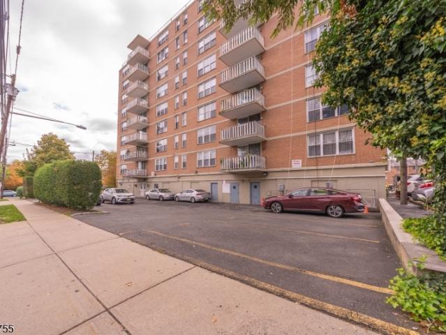 704 712 N Broad St # 1D