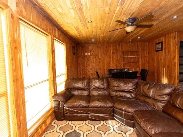 704 County Road 3554, Cleveland, TX 77327 | MLS #77986