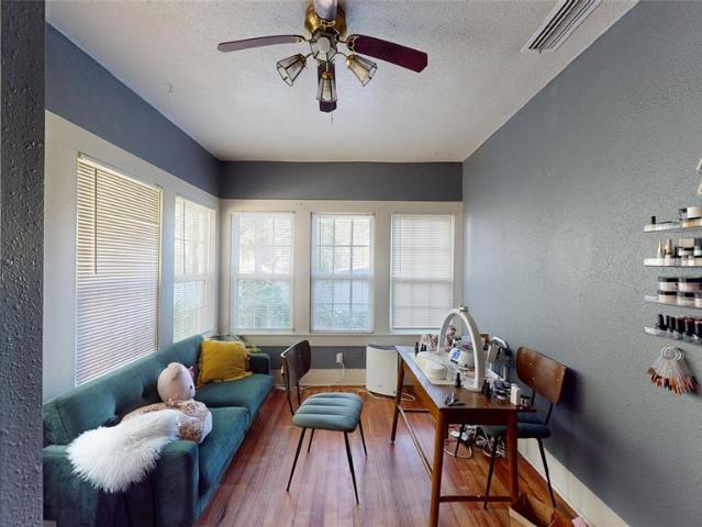 704 Cameron Ave, Dallas, TX 75223 | MLS #21231