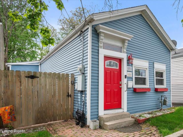 704 Camp St