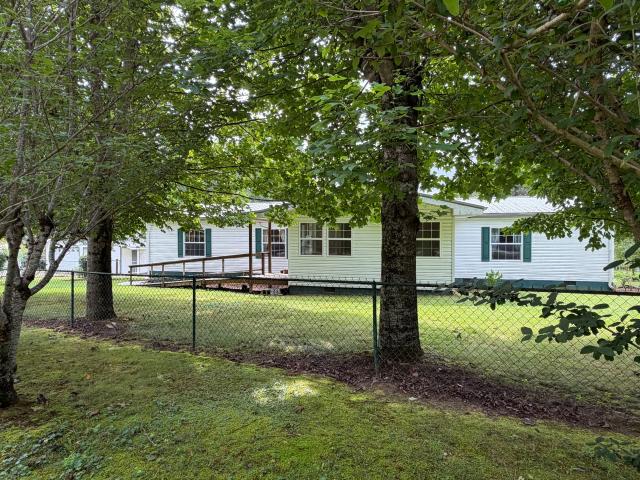 704 Canyon Dr
