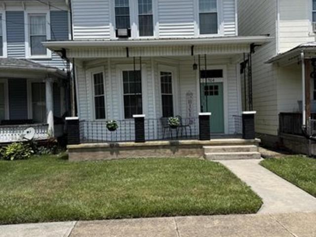 704 Church St, Clifton Forge, VA 24422