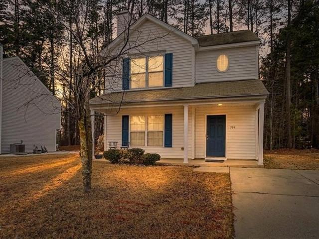 704 Big Twig Ln, Durham, NC 27703