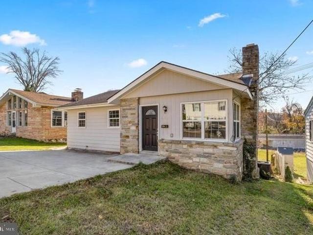 704 Brunswick St, Brunswick, MD 21716