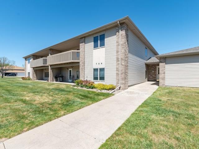 704 Bridgeport Dr Unit 7, Bismarck, ND 58504