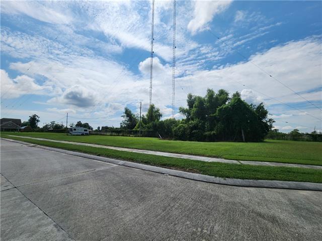 704 Daryl Dr, Chalmette, LA 70043 | MLS #2483 | Compass