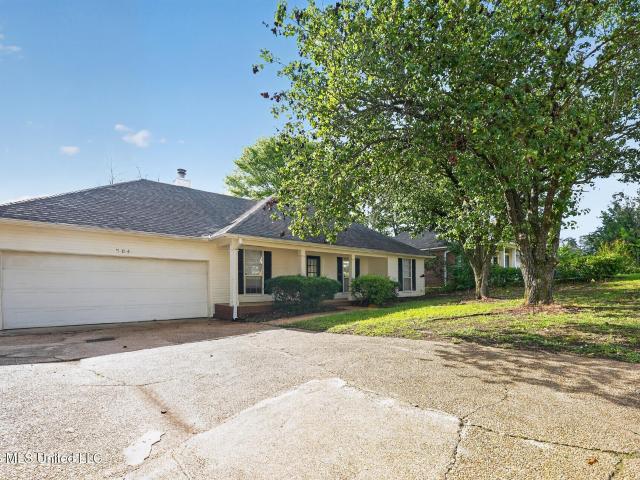 704 Dunleith Lane