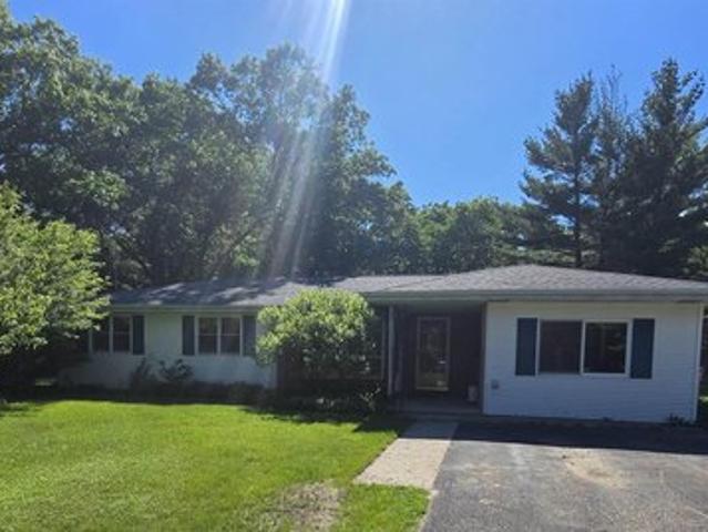 704 Forest Rd, Oscoda, MI 48750