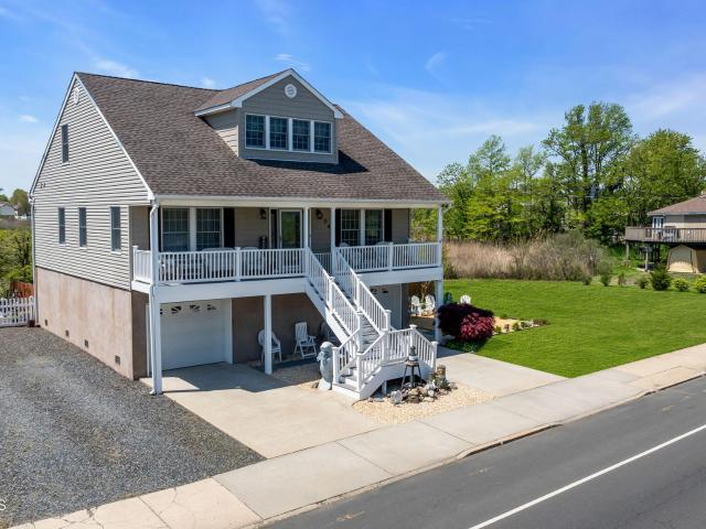 704 Front Street