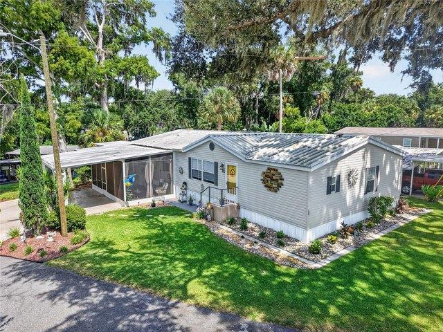 704 Kimberly Ave, Leesburg, FL 34788
