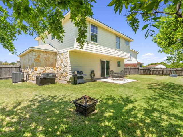 704 Honeysuckle Dr
