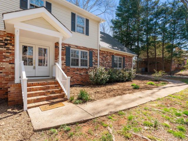 704 Hedgewood Terrace
