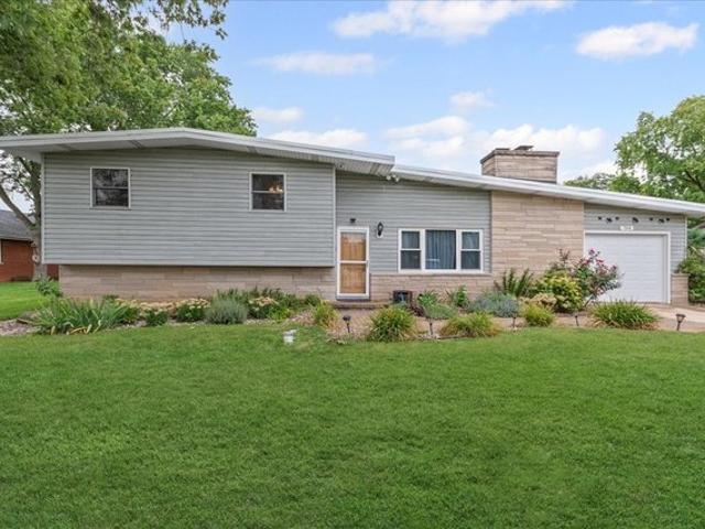 704 Helene St, Shorewood, IL 60404