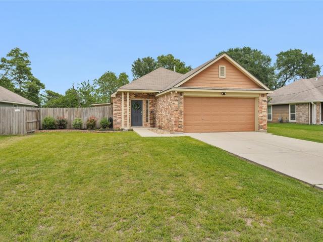 704 Heritage Dr, Navasota, TX 77868 | MLS #26005