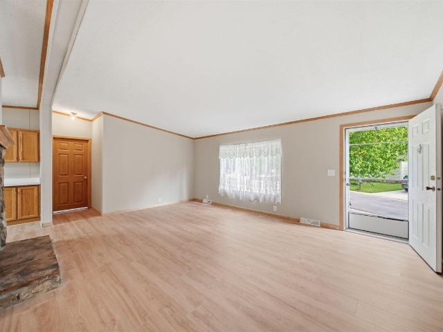 704 Hidden River Drive