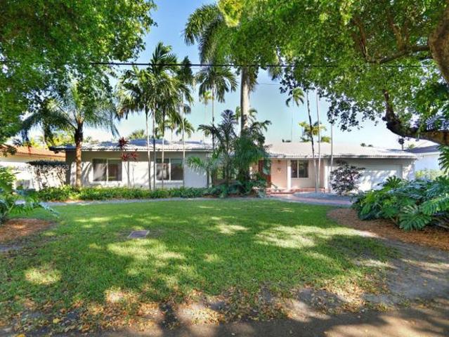 704 Jeronimo Dr, Coral Gables, FL 33146