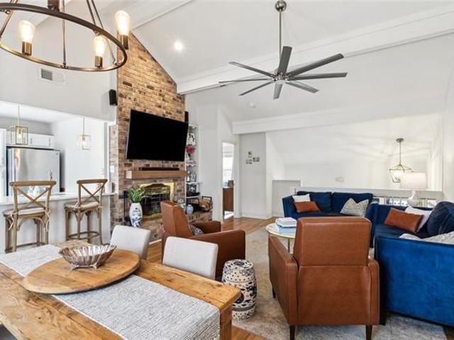 704 Old Metairie Drive