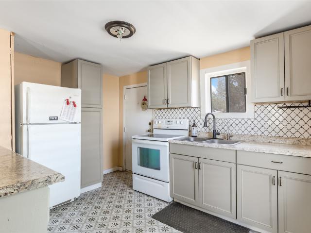 704 Loring Avenue