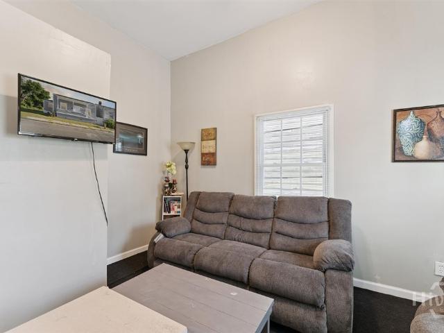 704 Lavinia St, Savannah, GA 31415 | MLS #SA340619