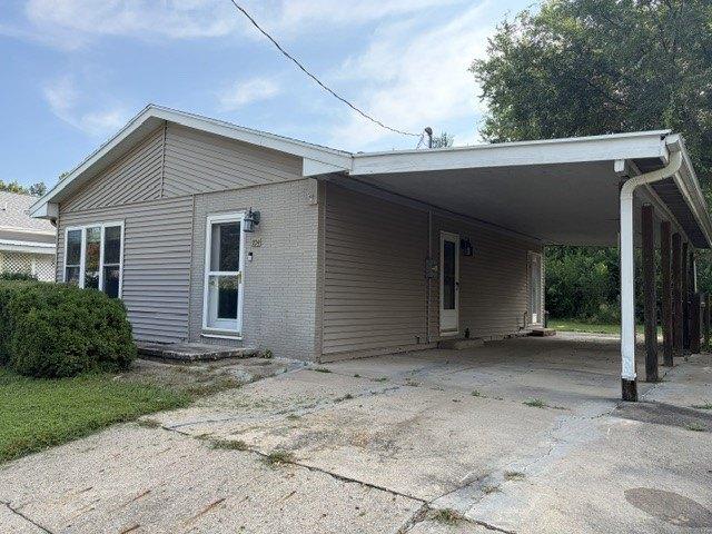 704 Lane Ave, Norwalk, IA 50211