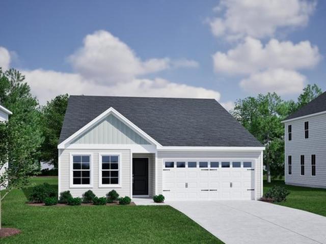 704 Mallory Dr, Sneads Ferry, NC 28460