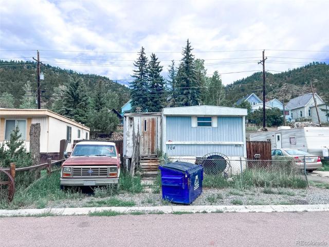 704 Miner Street