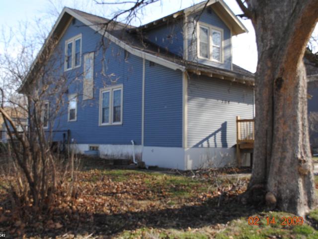 704 N Broadway Street N
