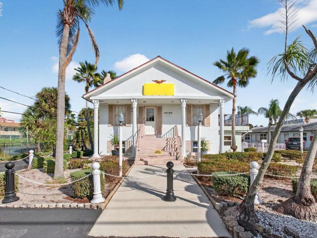 704 N Dixie Hwy, Lantana, FL 33462 | MLS #R11164 | Compass