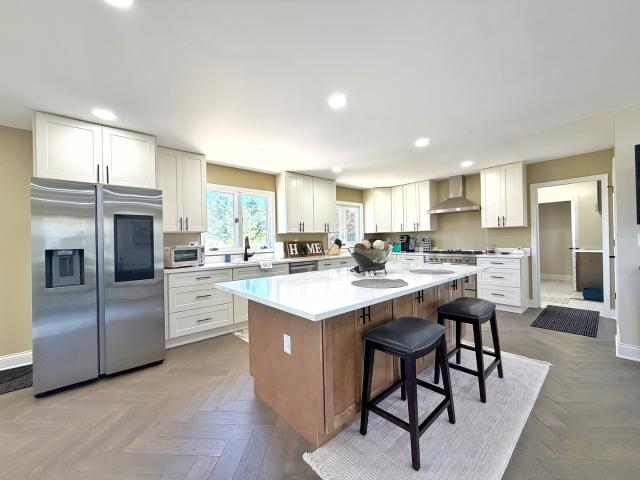 704 N Rose Farm Road