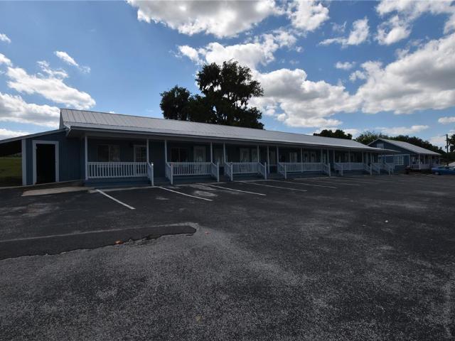 704 S Lakeshore Blvd, Howey in the Hills, FL 34737 | MLS #G5111