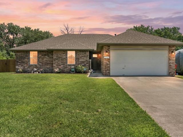 704 S State Highway AB, Willard, MO 65781
