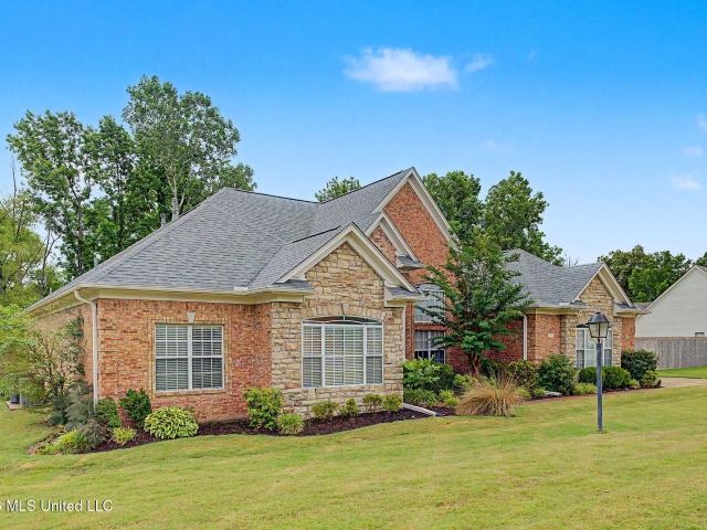 704 Shadow View Drive