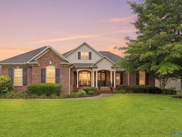 704 Shasta Dr, Albertville, AL 35950
