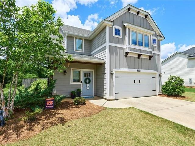 704 Shelton Cove Ln, Auburn, AL 36830