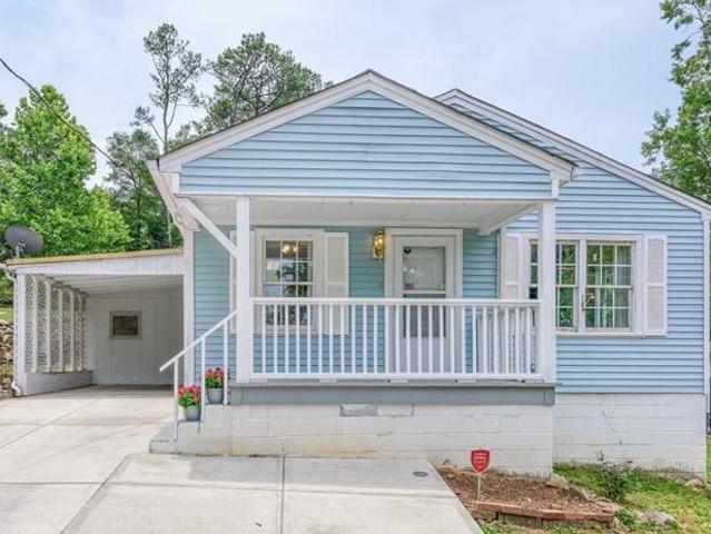 704 Skyview Dr NE, Marietta, GA 30060
