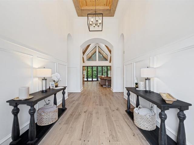 704 Palisades Drive