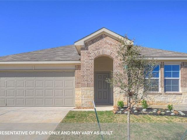 704 Peccary Pl, Seguin, TX 78155