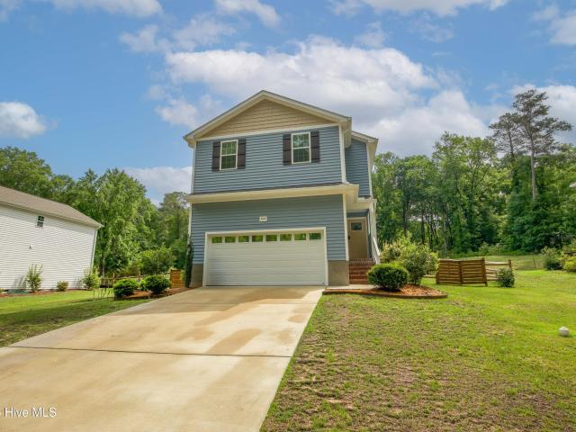 704 Pinecrest Street