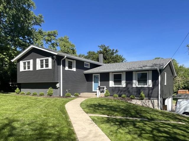 704 Plainfield Rd, Downers Grove, IL 60516