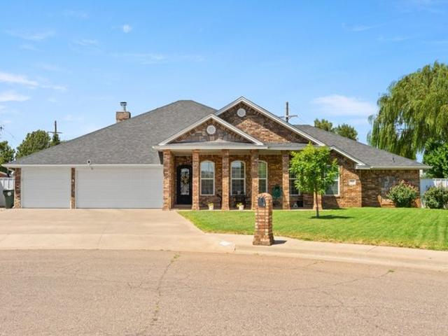 704 Providence Cir, Clovis, NM 88101