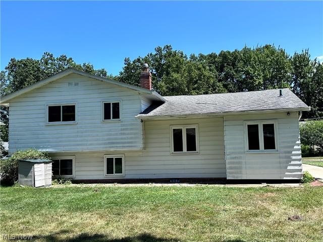 704 Robin Drive